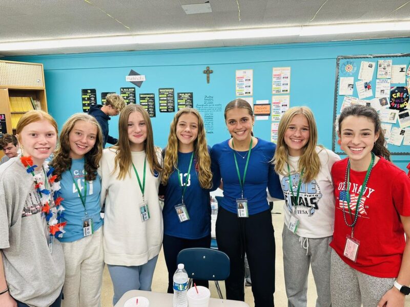 HOCO Week: Dress-up Day #1: USA – PNDHS